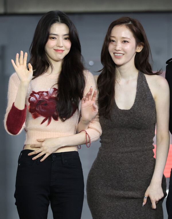 [포토] 한소희·전종서, '부국제' 빛낸 美친 미모 '환상의 투샷'